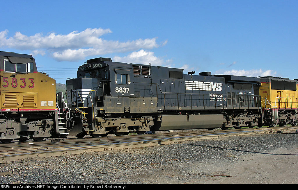NS 8837